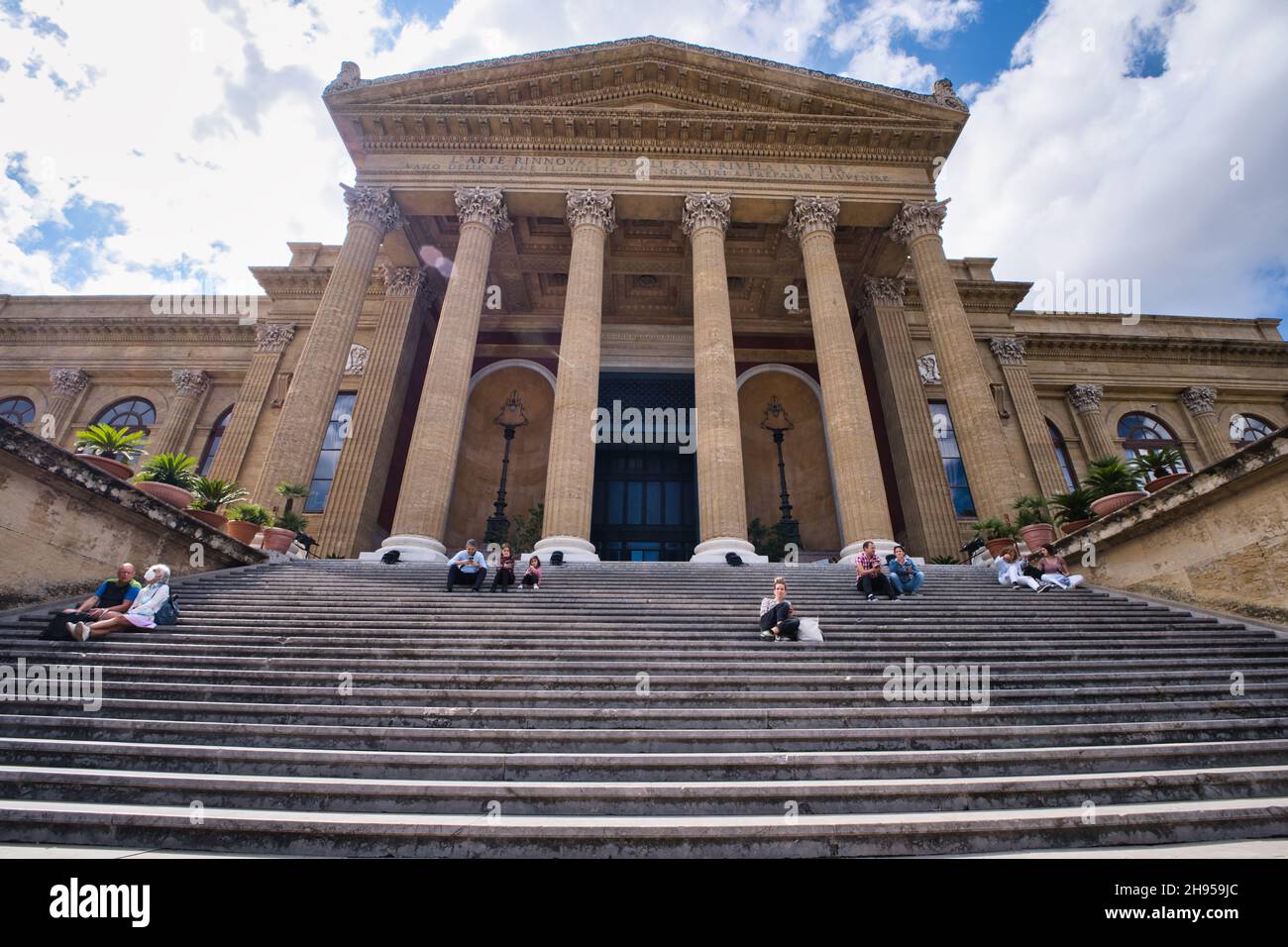 View of the facade of the Massimo theater in Palermo Stock Photo - Alamy