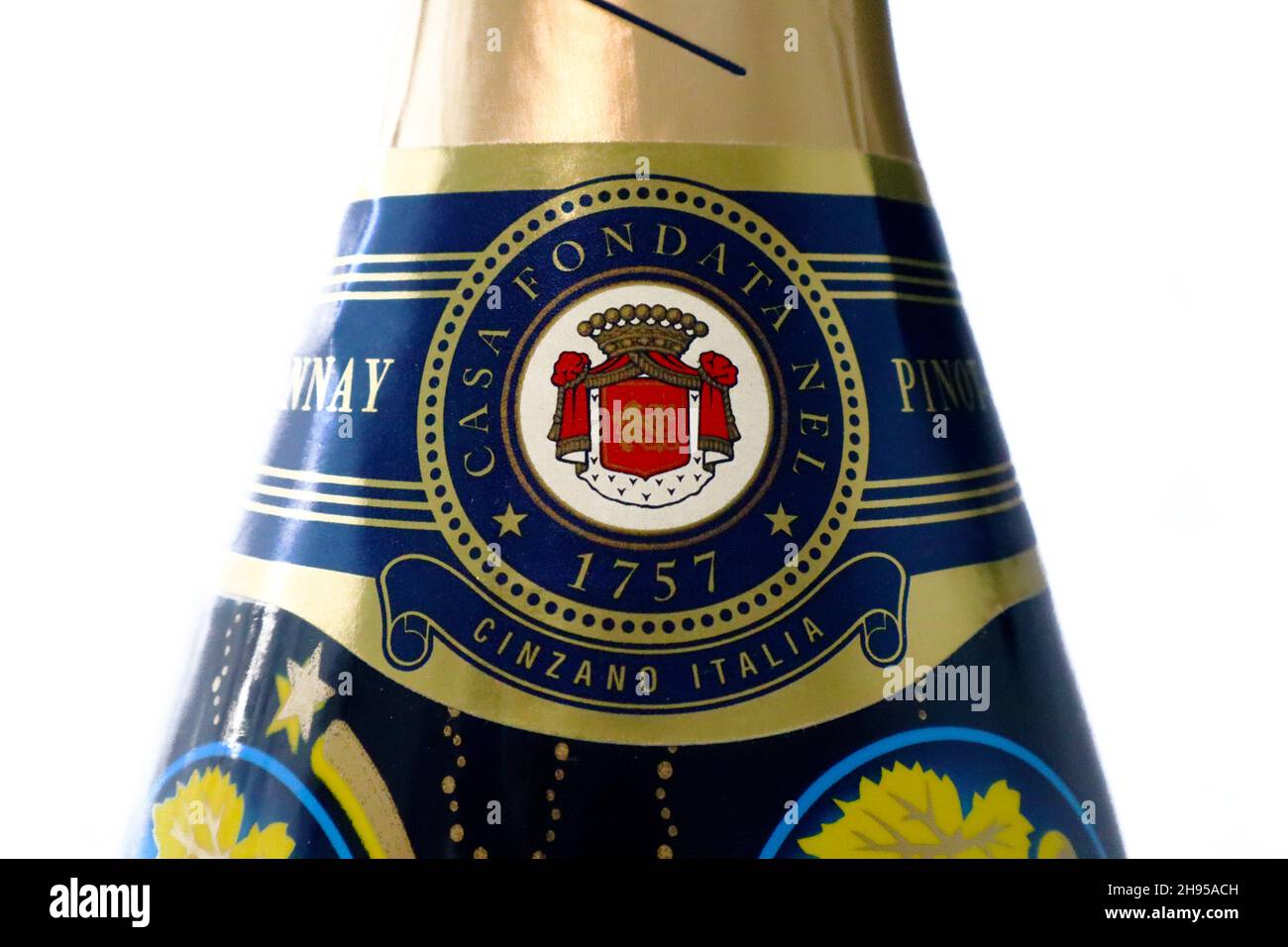 CINZANO Italian Sparkling Wine Spumante Label Stock Photo - Alamy