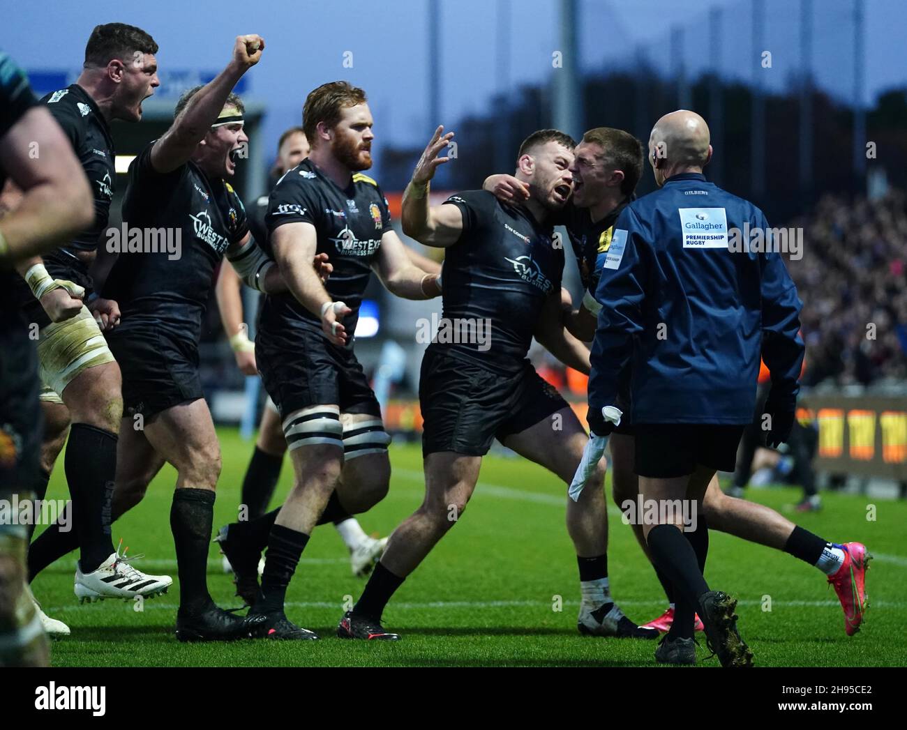 Exeter Chiefs' Luke Cowan-Dickie (third right) celebrates after scoring ...