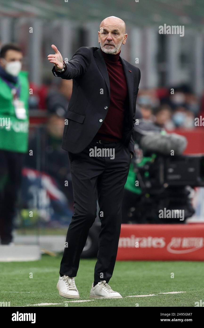 San Siro stadium, Milan, Italy, December 04, 2021, Stefano Pioli (AC ...