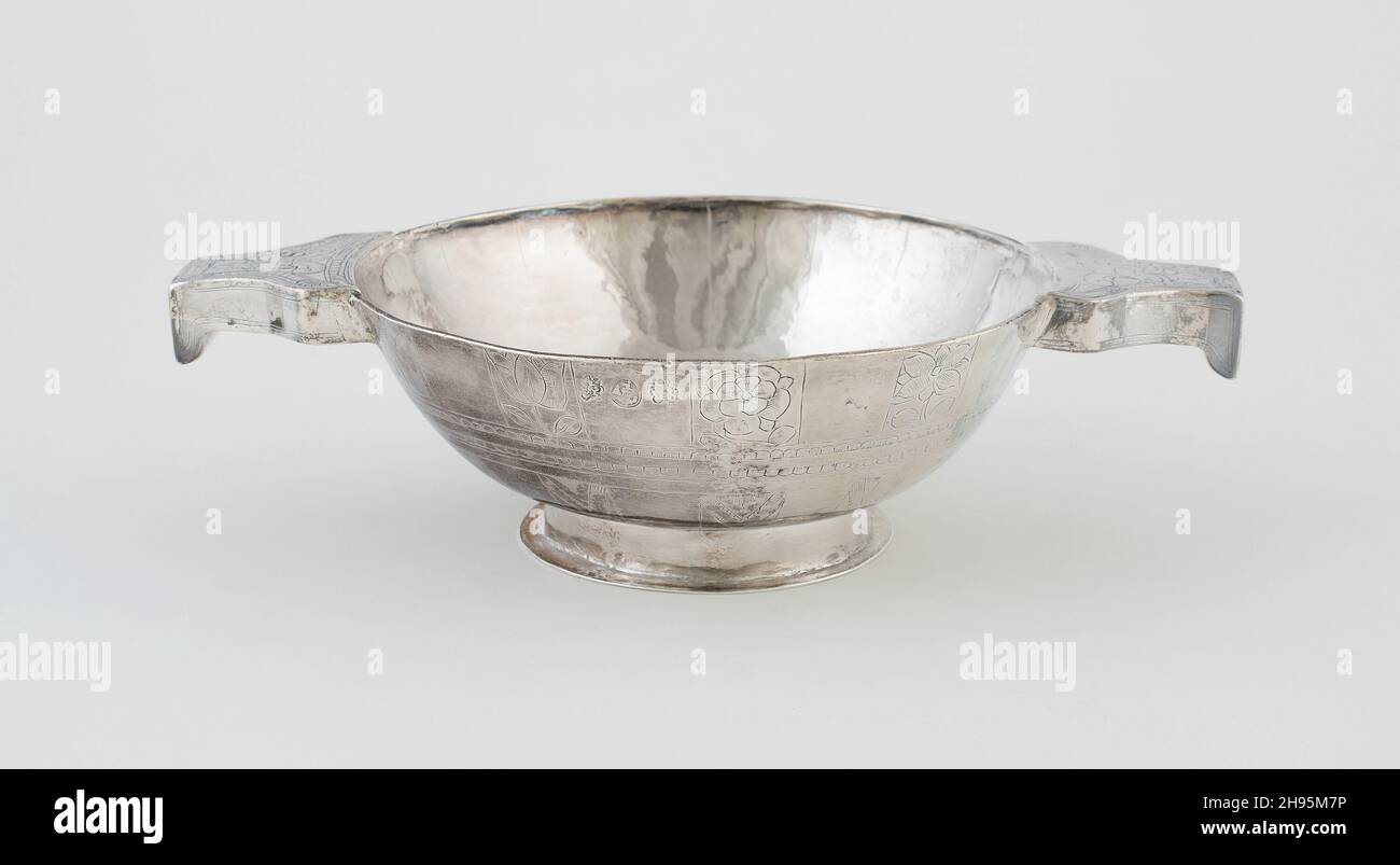 Quaich hi-res stock photography and images - Alamy