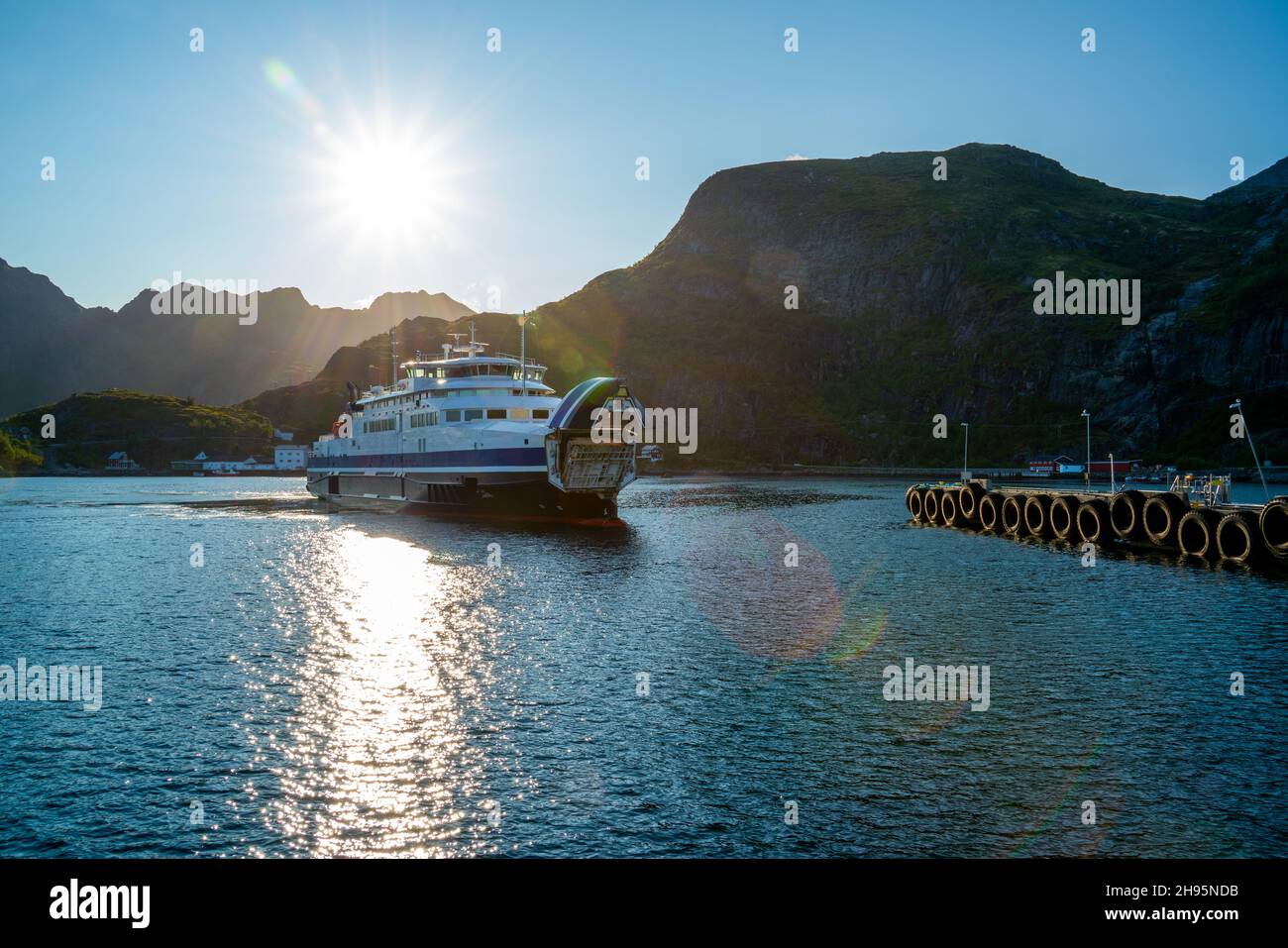 Lofoten islands norway ship hi-res stock photography and images - Alamy