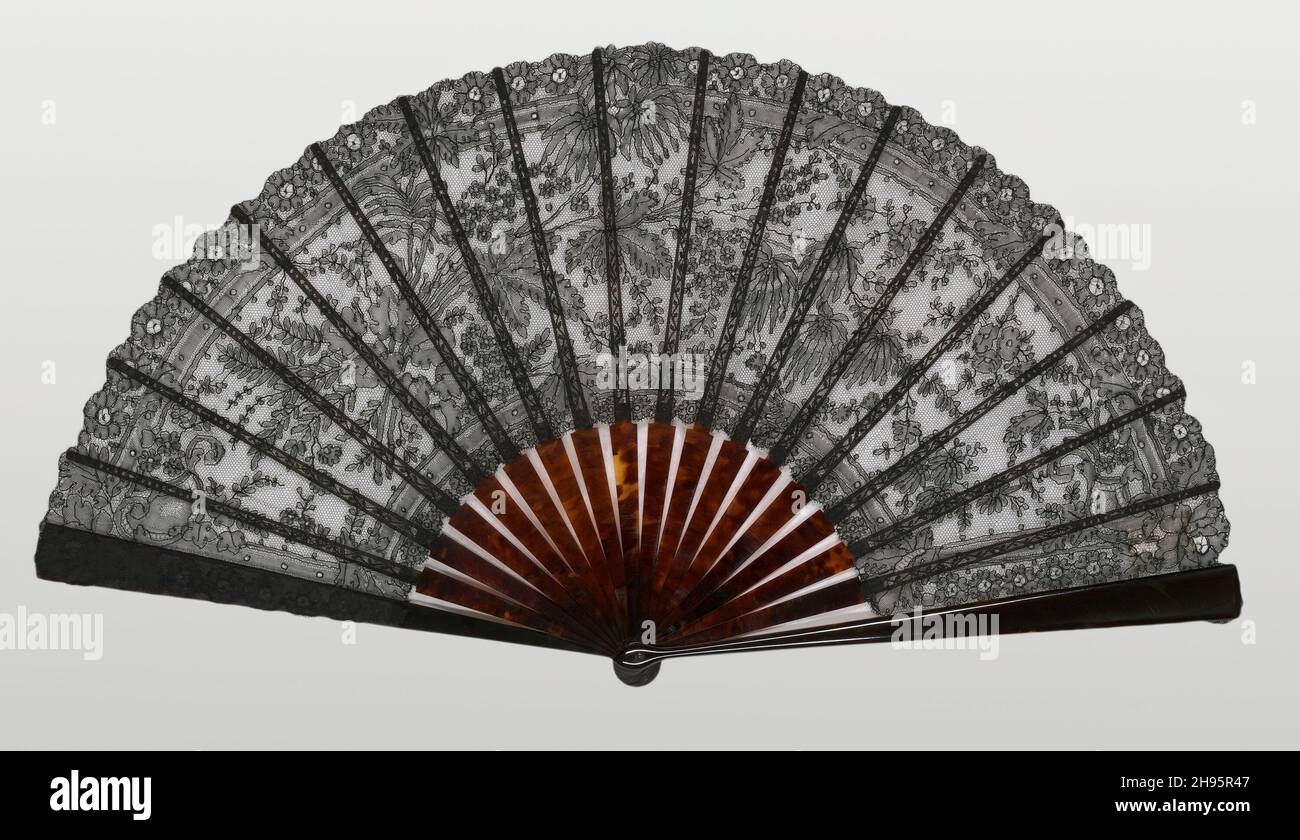 Hand fan 1890 hi-res stock photography and images - Alamy