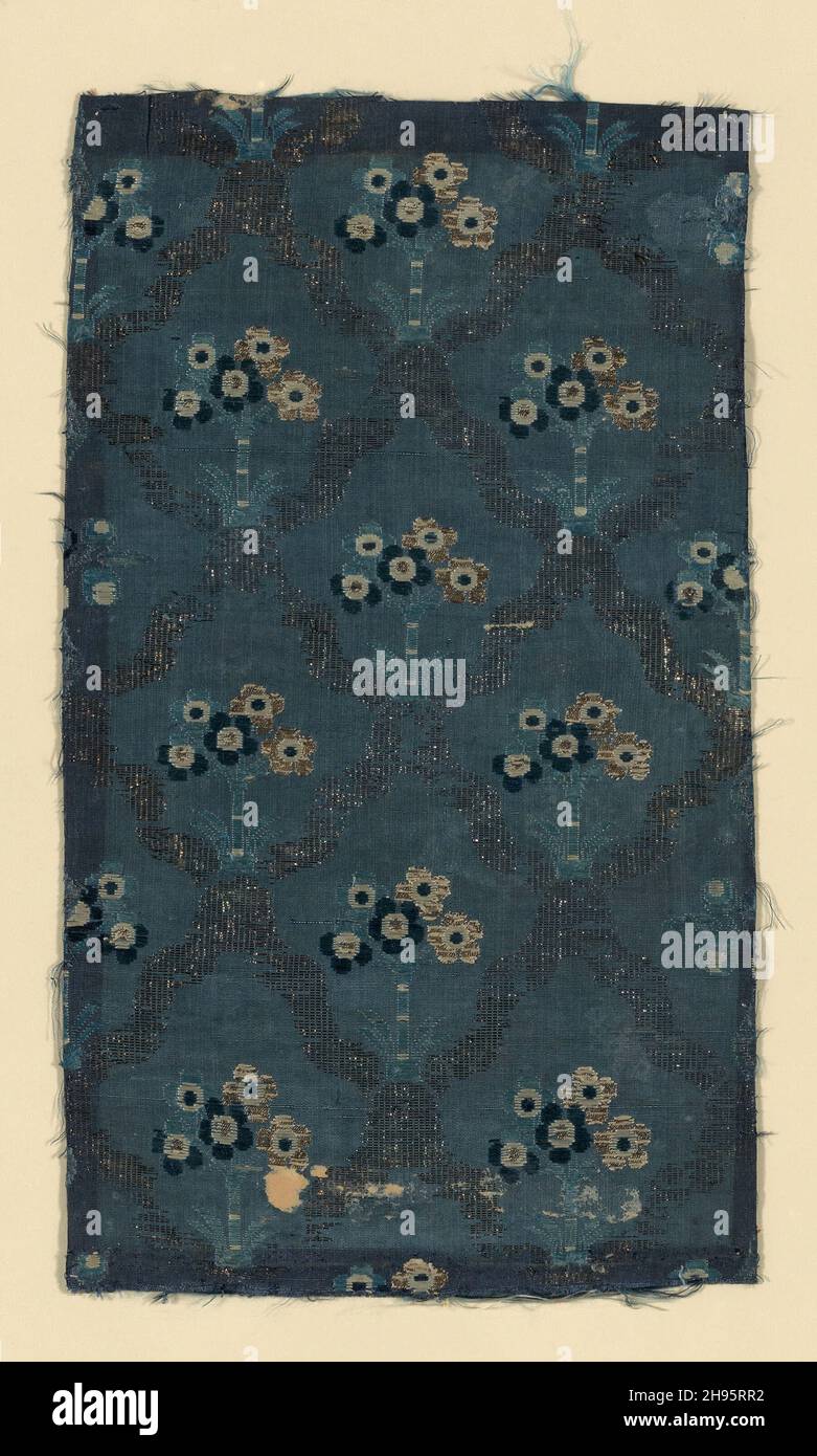Blue textile design 18th century hi-res stock photography and images ...
