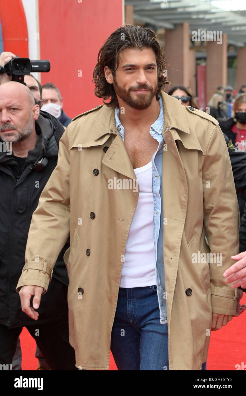Can Yaman attends the inauguration of the Christmas World village at ...