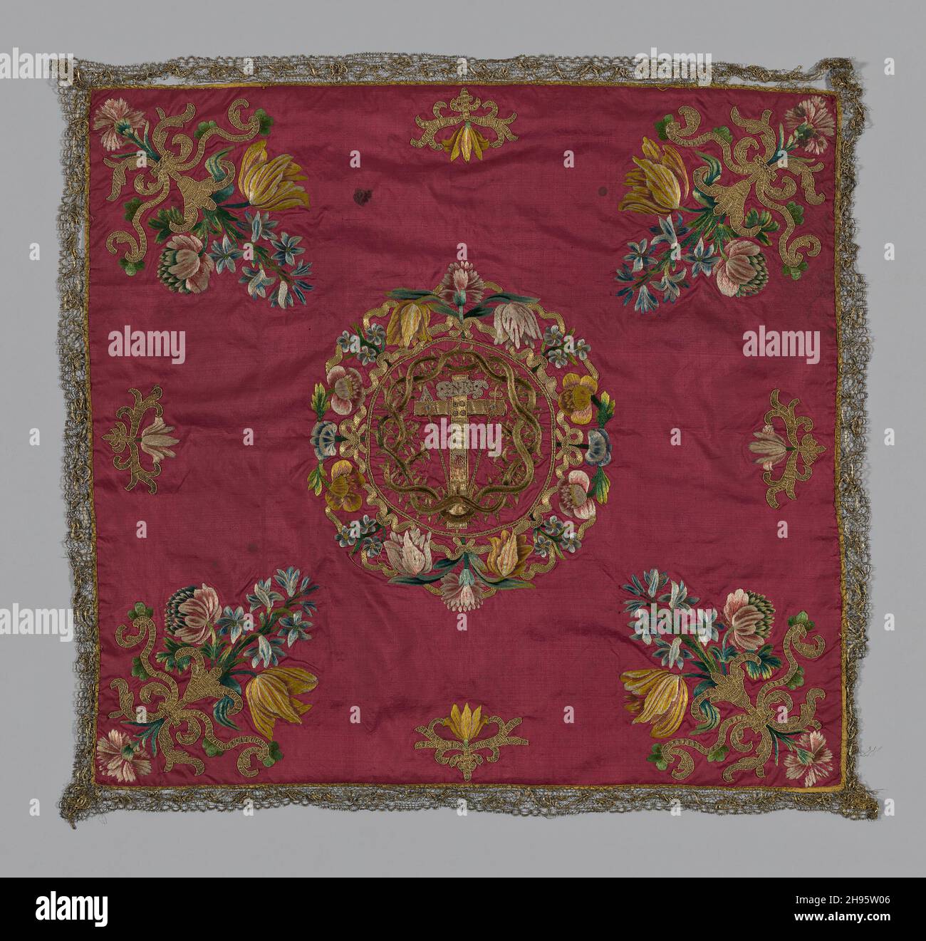 Bone chalice hi-res stock photography and images - Alamy