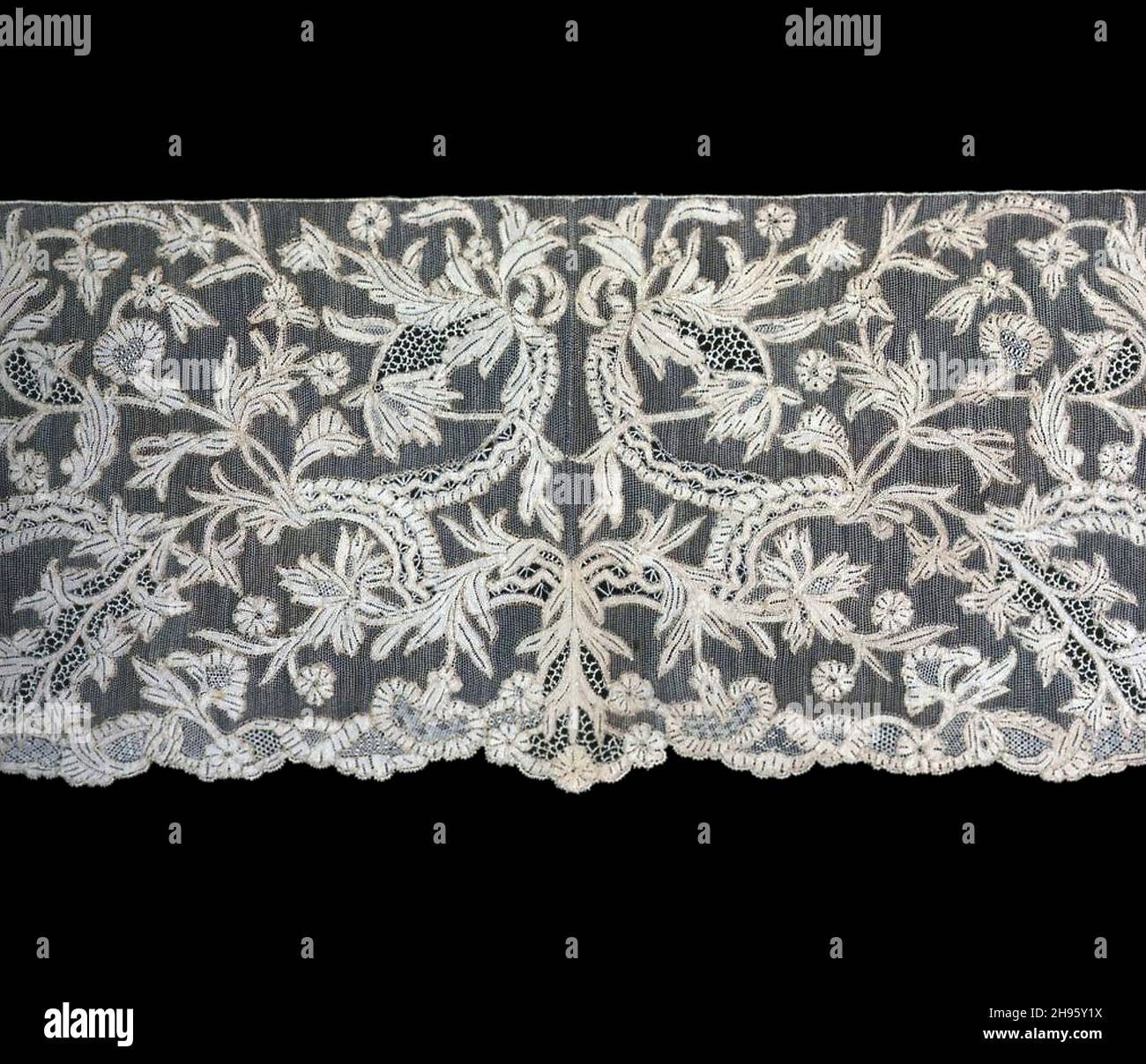 Needle lace leaf hi-res stock photography and images - Alamy