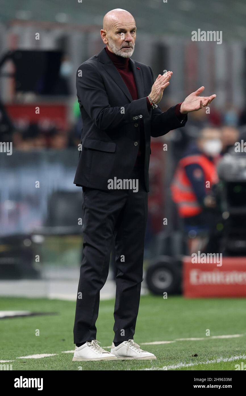 San Siro stadium, Milan, Italy, December 04, 2021, Stefano Pioli (AC ...