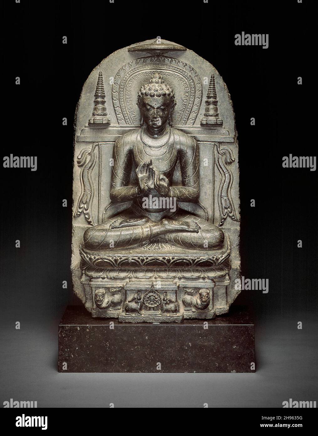 Buddha Preaching The First Sermon