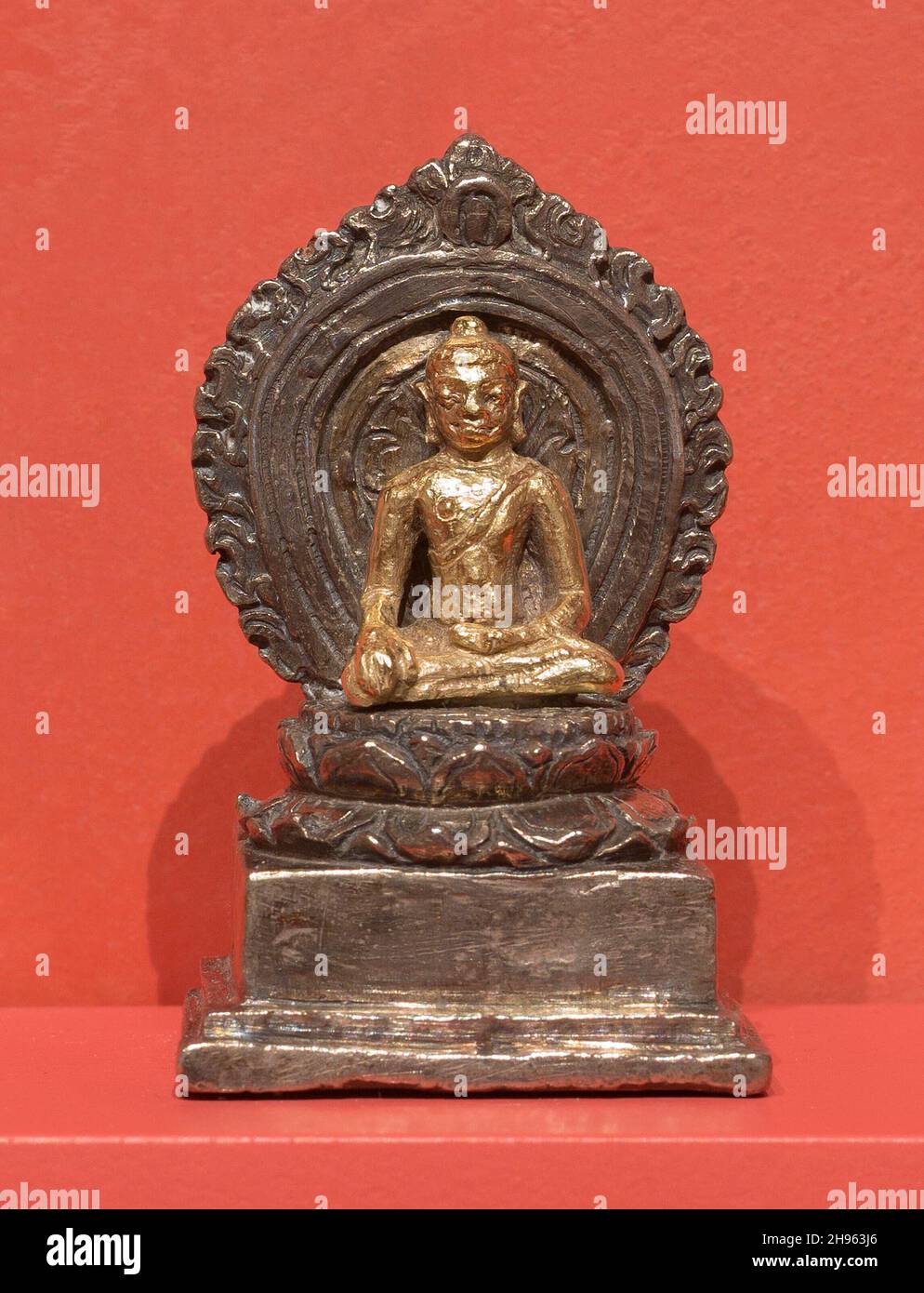 Transcendent Buddha Akshobhya, 9th/10th century Stock Photo - Alamy