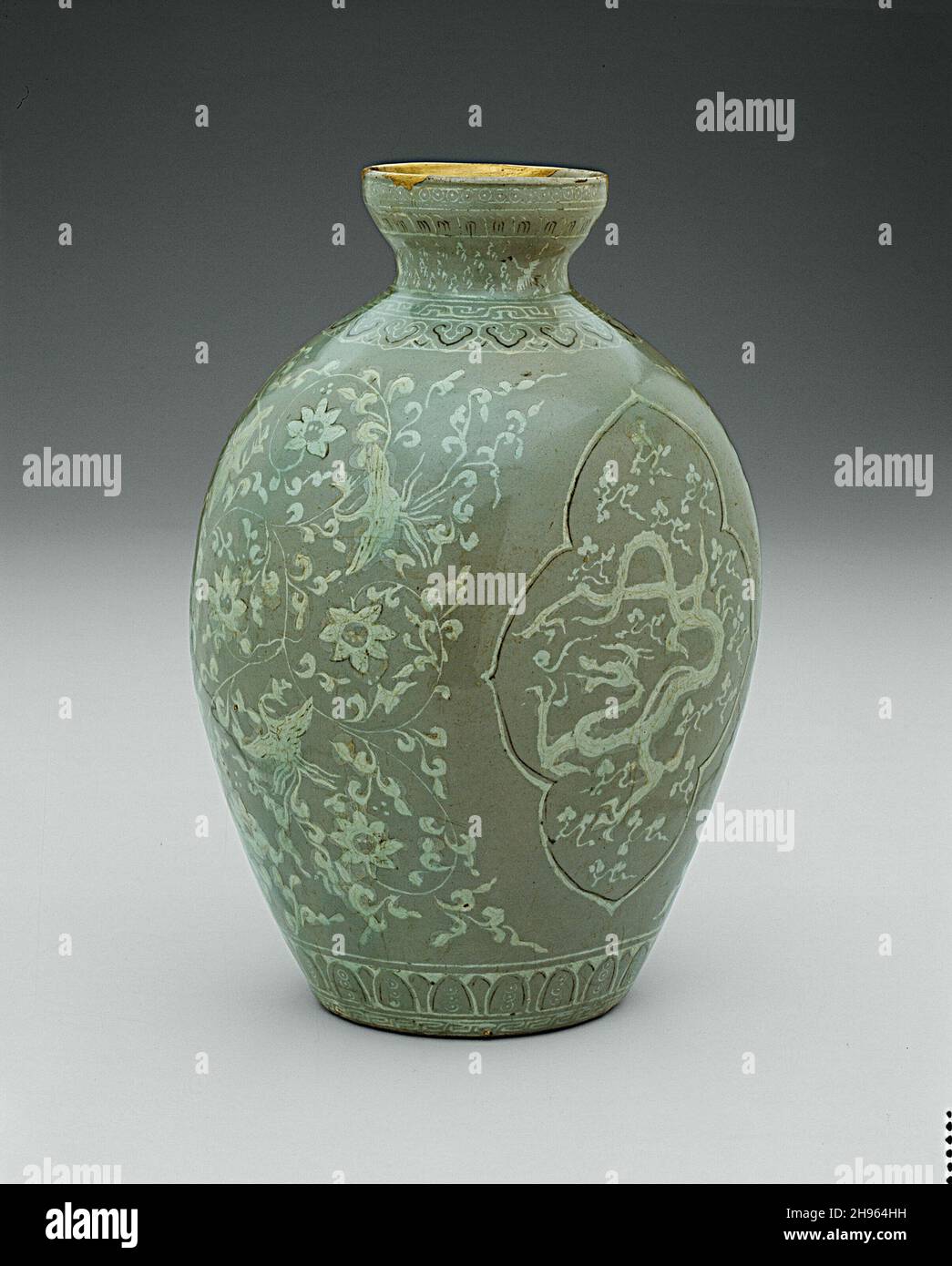 Vase with Dragon and Phoenix, Korea, Goryeo dynasty (918-1392), late ...