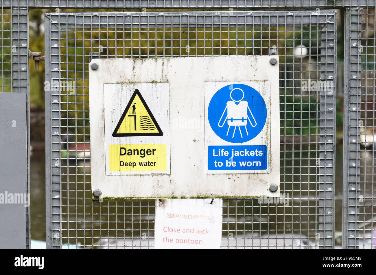 Construction site health and safety message rules sign board signage on ...