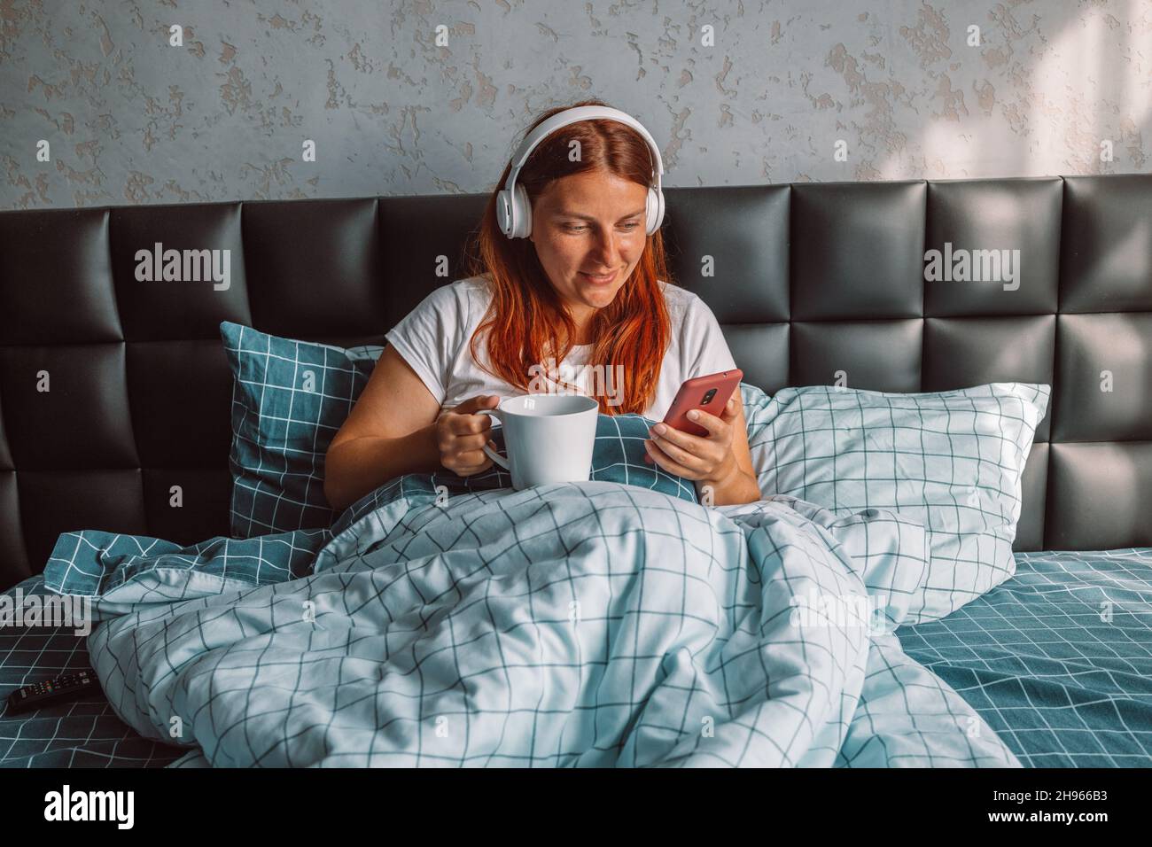Lazy person hi-res stock photography and images - Alamy