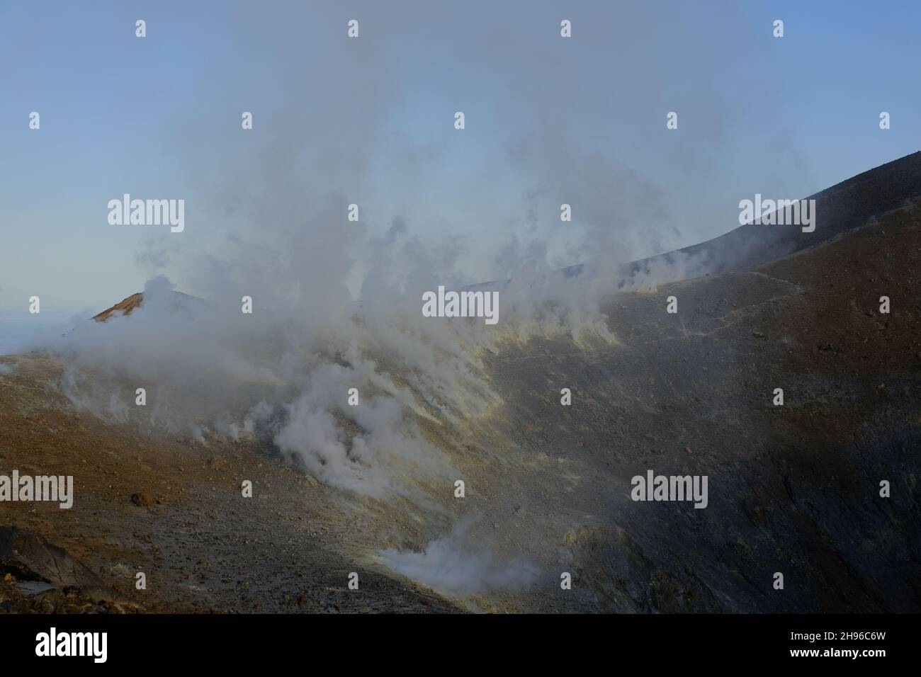 Institute of geophysics and volcanology hi-res stock photography and ...