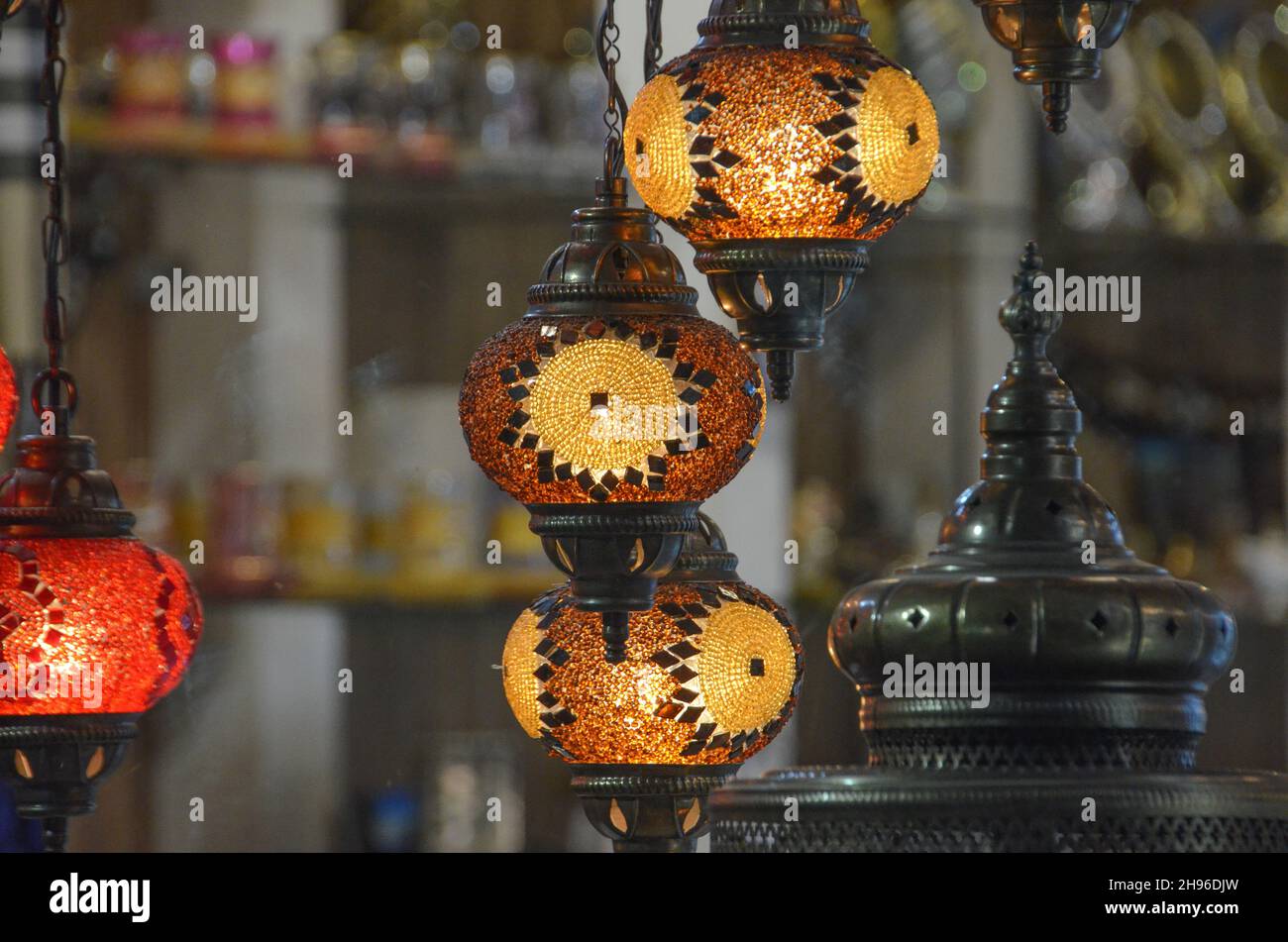 Vintage turkish lamps hi-res stock photography and images - Alamy