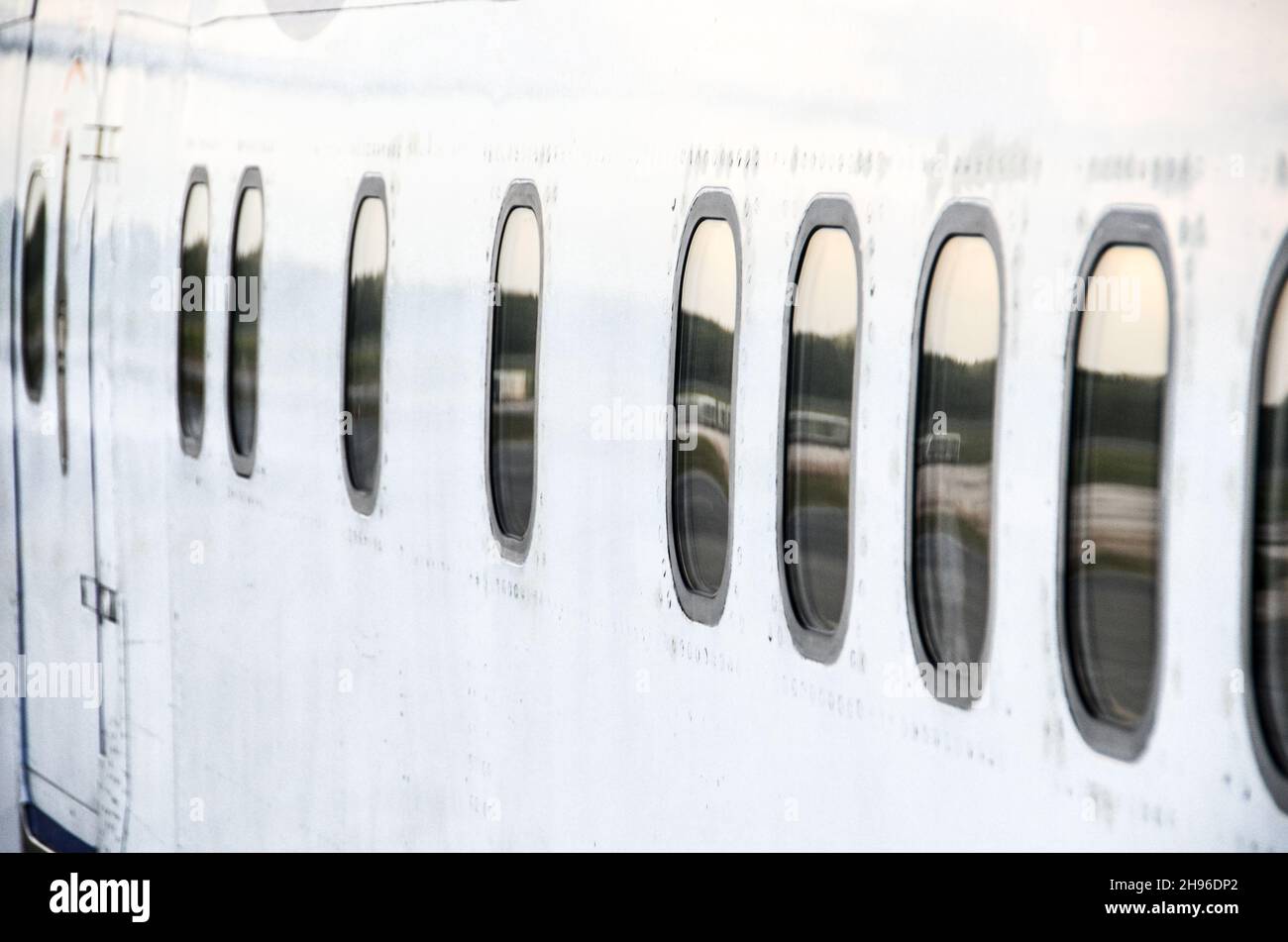 Fuselage side windows hi-res stock photography and images - Alamy