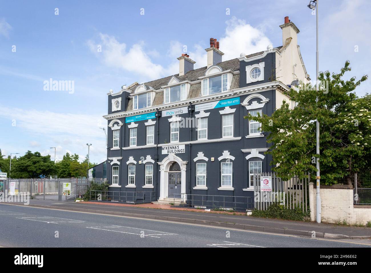 Birkenhead, UK: McKenna Buildings, business offices on Dock Road Stock ...