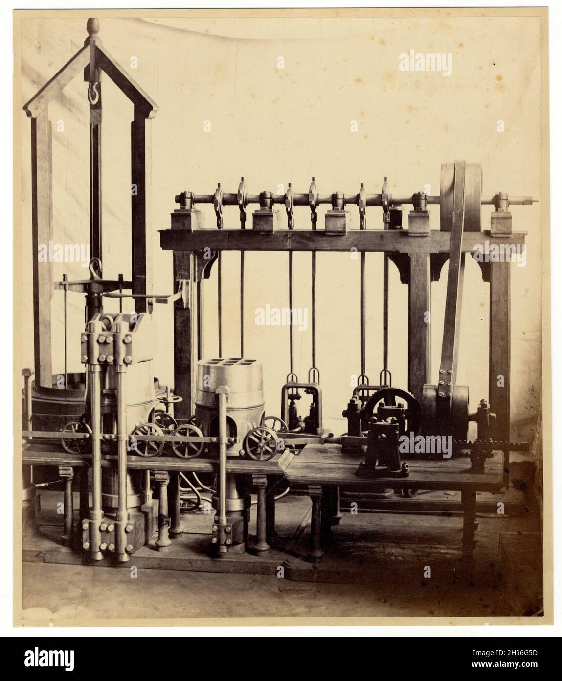 Industrial machine 1800s hi-res stock photography and images - Alamy