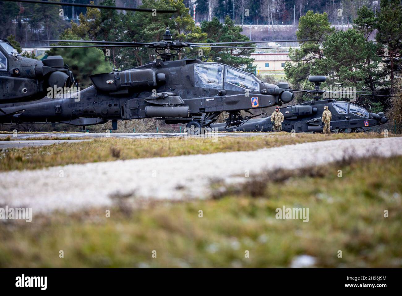 U.S. Army AH-64D Apache pilots assigned to the 1-3rd Attack Battalion ...