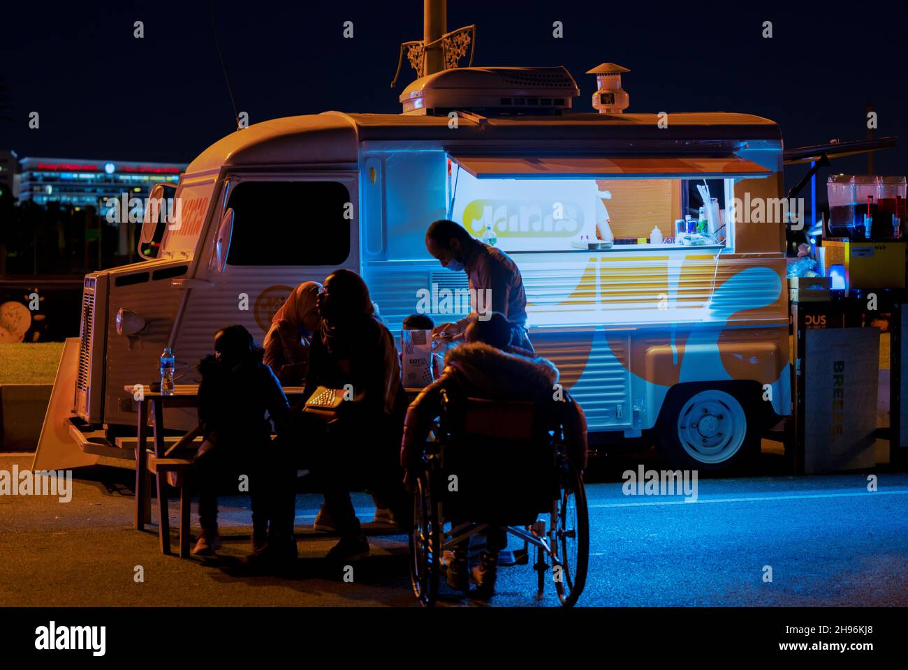 Street Food Outlets in Doha corniche / QATAR Stock Photo - Alamy