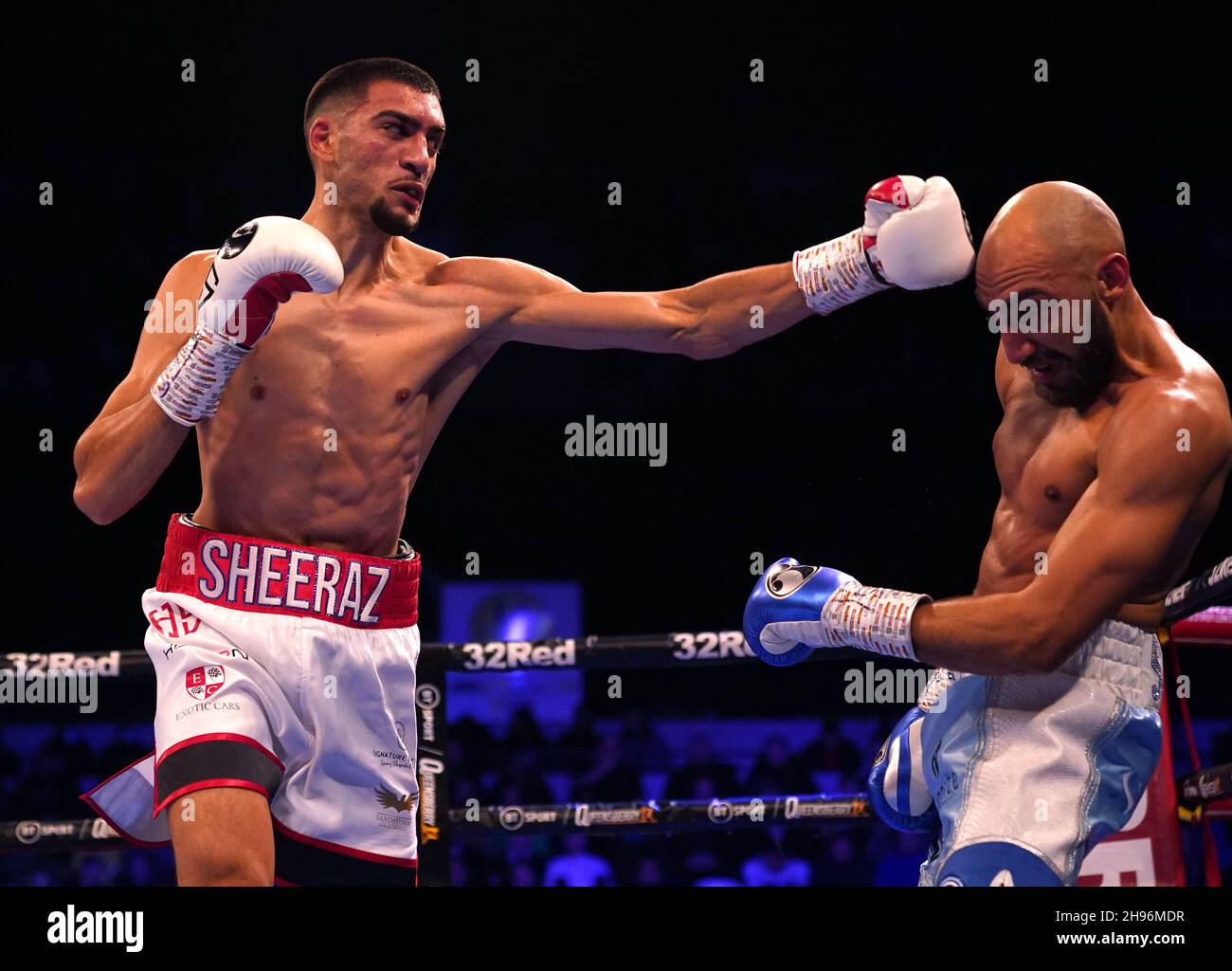Hamzah Sheeraz (left) and Bradley Skeete in the World Boxing ...