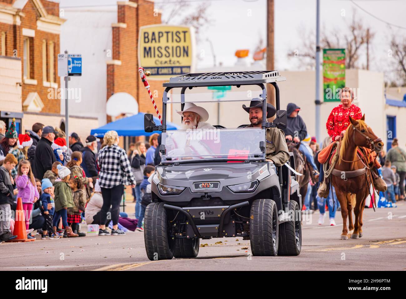 Oklahoma, DEC 4, 2021 - Santa Claus sitting in a car in Cowboy ...