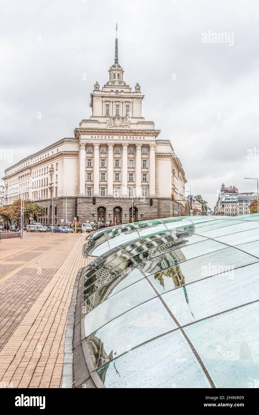 Office house of National Assembly, former headquarters of the Bulgarian ...