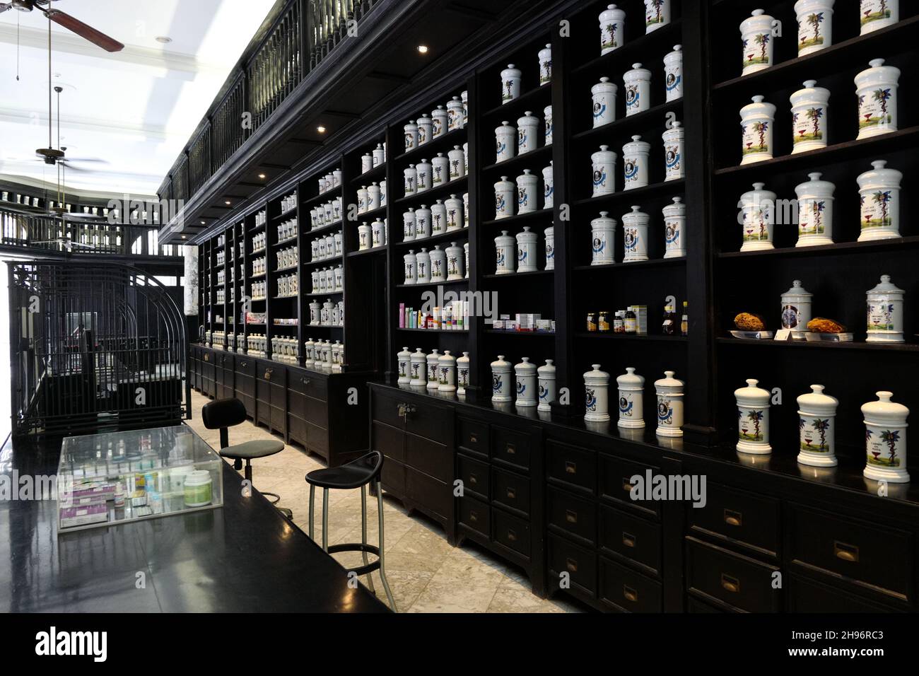 Inside a pharmacy in havana hi-res stock photography and images - Alamy