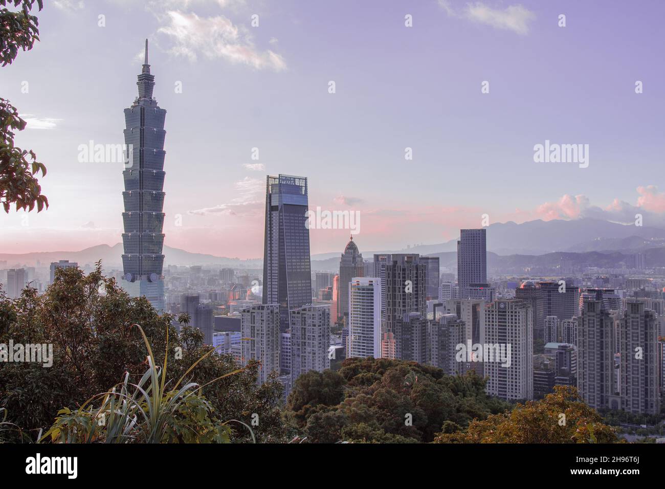 Sunset view of Taipei 101 and other skyscrapers from atop Elephant ...