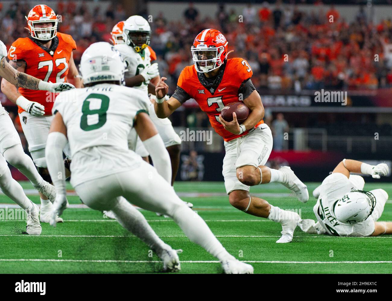 Arlington, Texas, USA. 4th Dec, 2021. Oklahoma State Cowboys ...