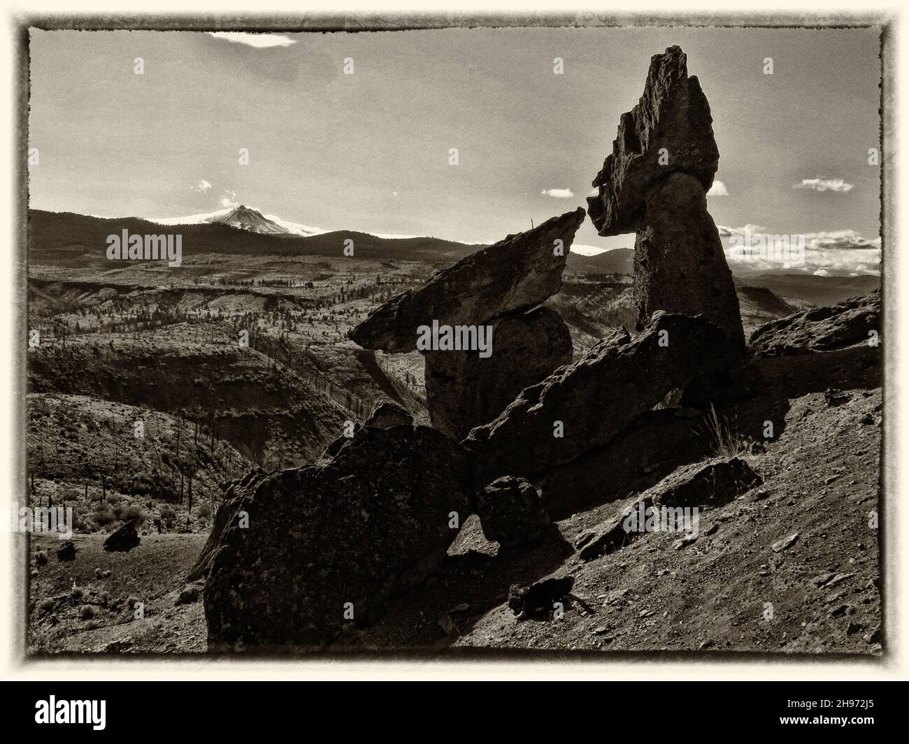 Views of the Metolius Balancing Rocks in Oregon Stock Photo - Alamy