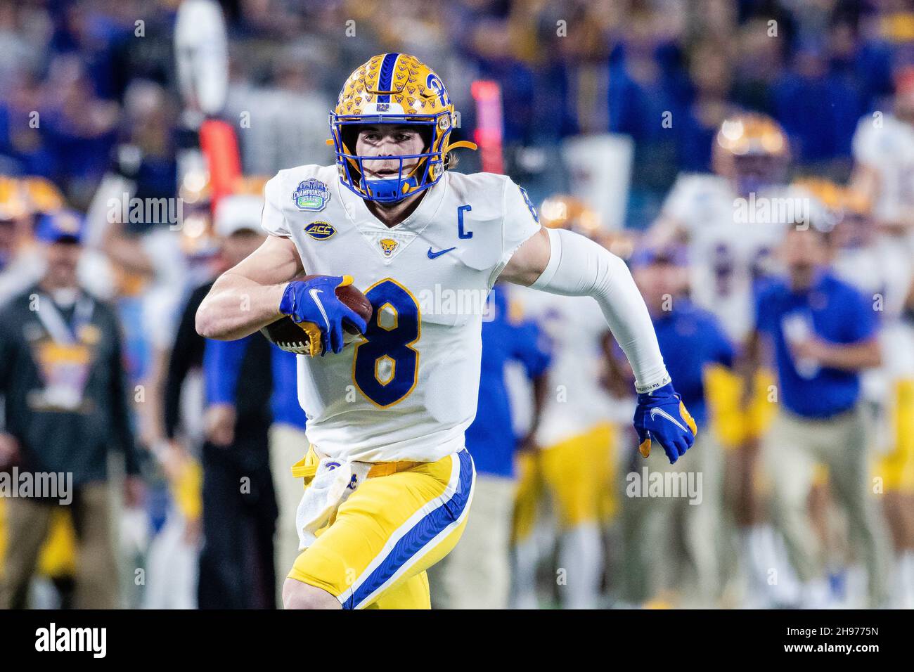 December 4, 2021: Pittsburgh Panthers quarterback Kenny Pickett (8 ...