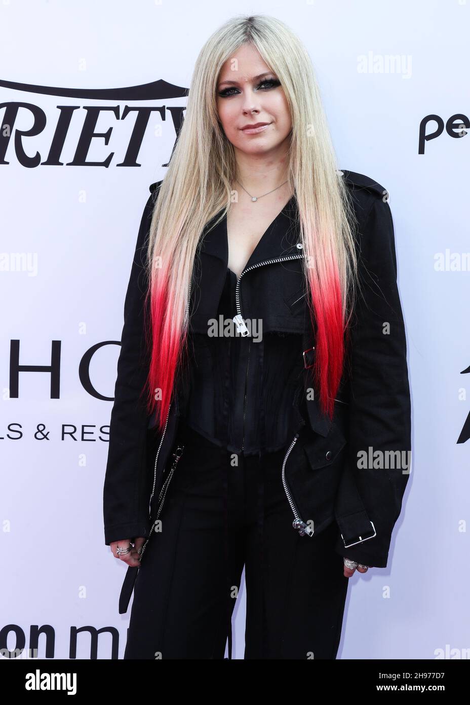 LOS ANGELES, CALIFORNIA, USA - DECEMBER 04: Singer Avril Lavigne ...