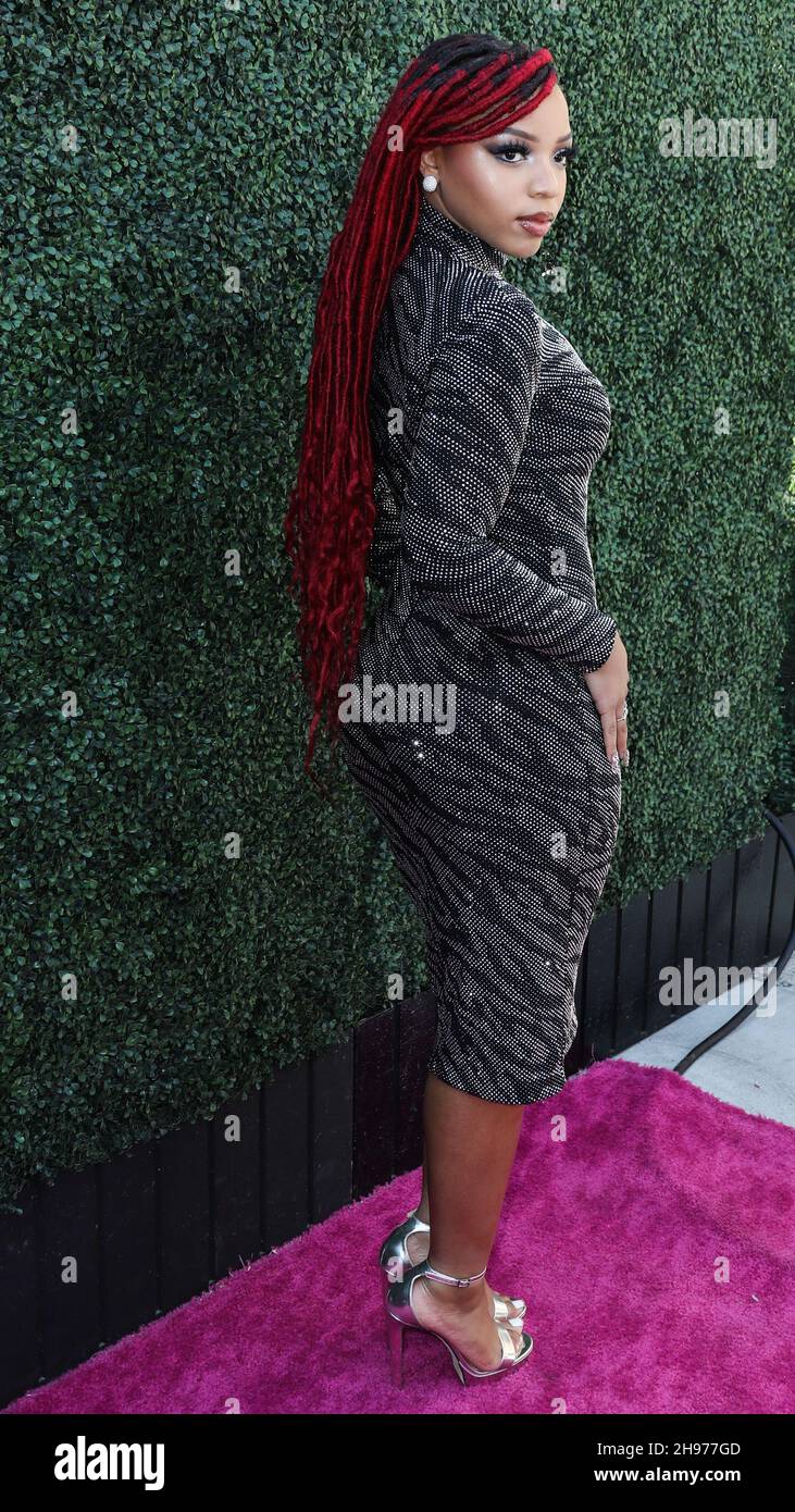 LOS ANGELES, CALIFORNIA, USA - DECEMBER 04: Singer Chloe Bailey wearing ...