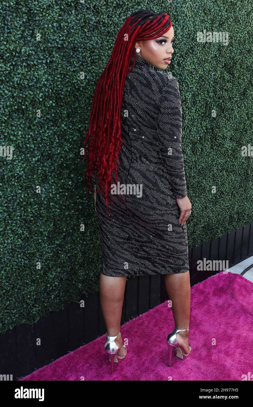 LOS ANGELES, CALIFORNIA, USA - DECEMBER 04: Singer Chloe Bailey wearing ...