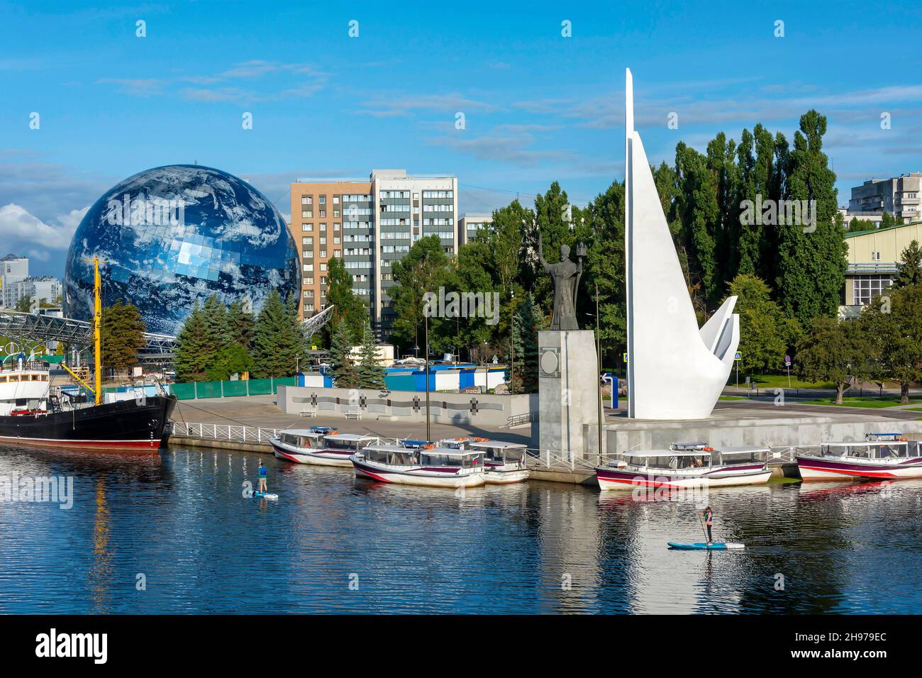Peter the great embankment hi-res stock photography and images - Alamy