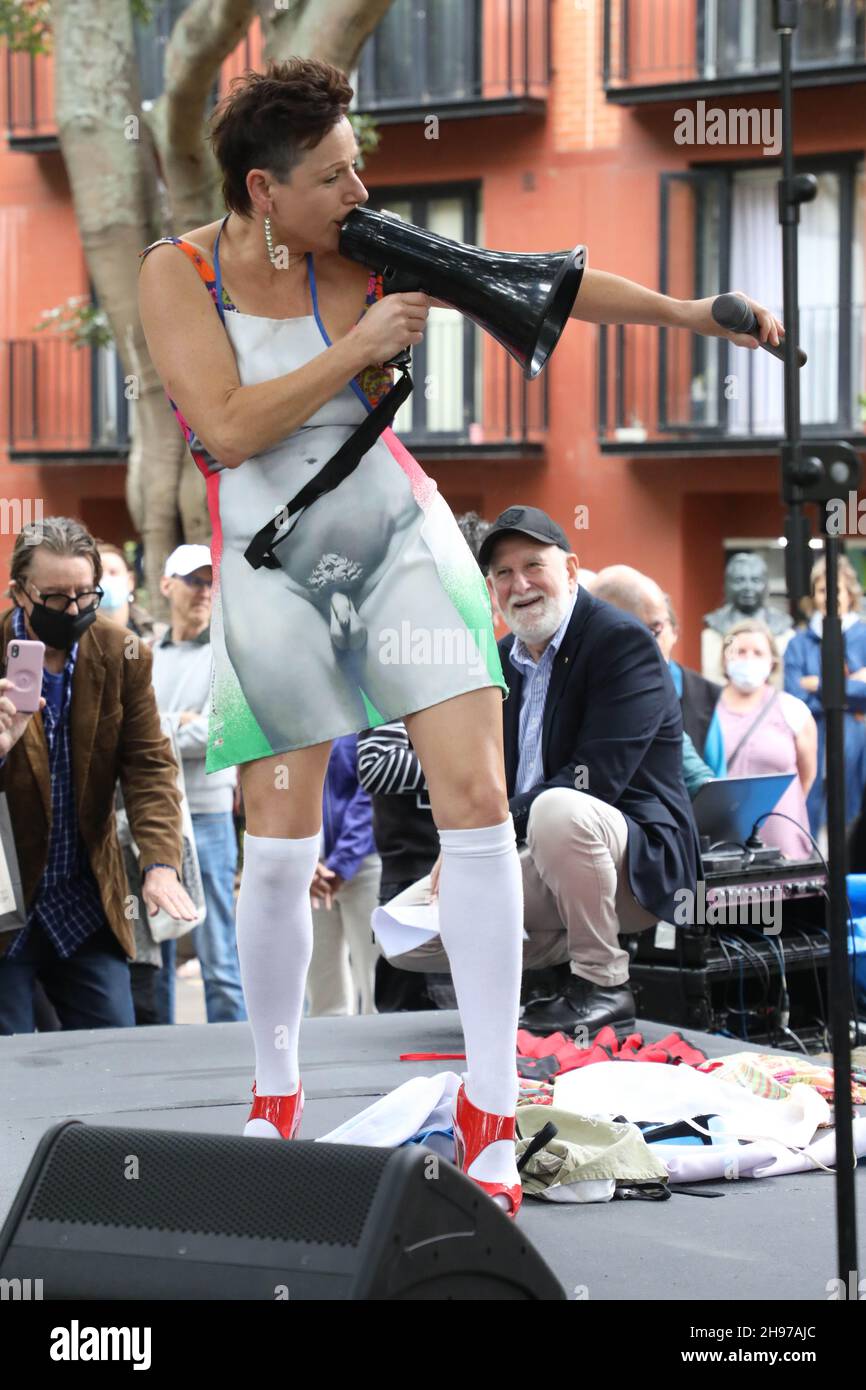 Sydney, Australia. 5th December 2021. There is a chance that the Metro ...