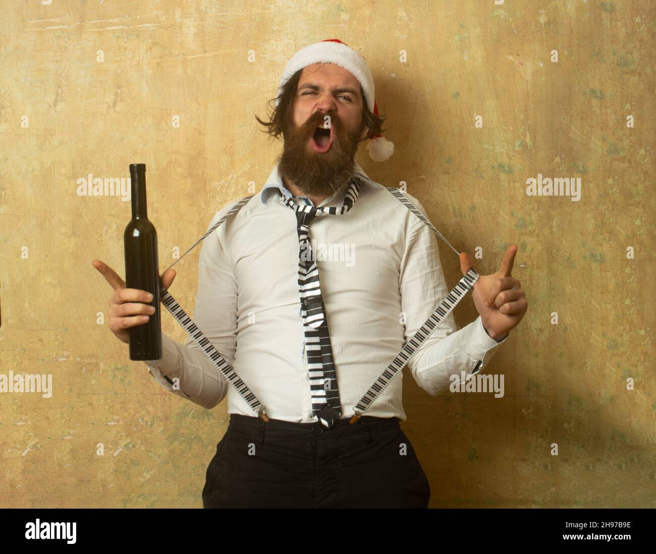 Santa drunk hi-res stock photography and images - Alamy