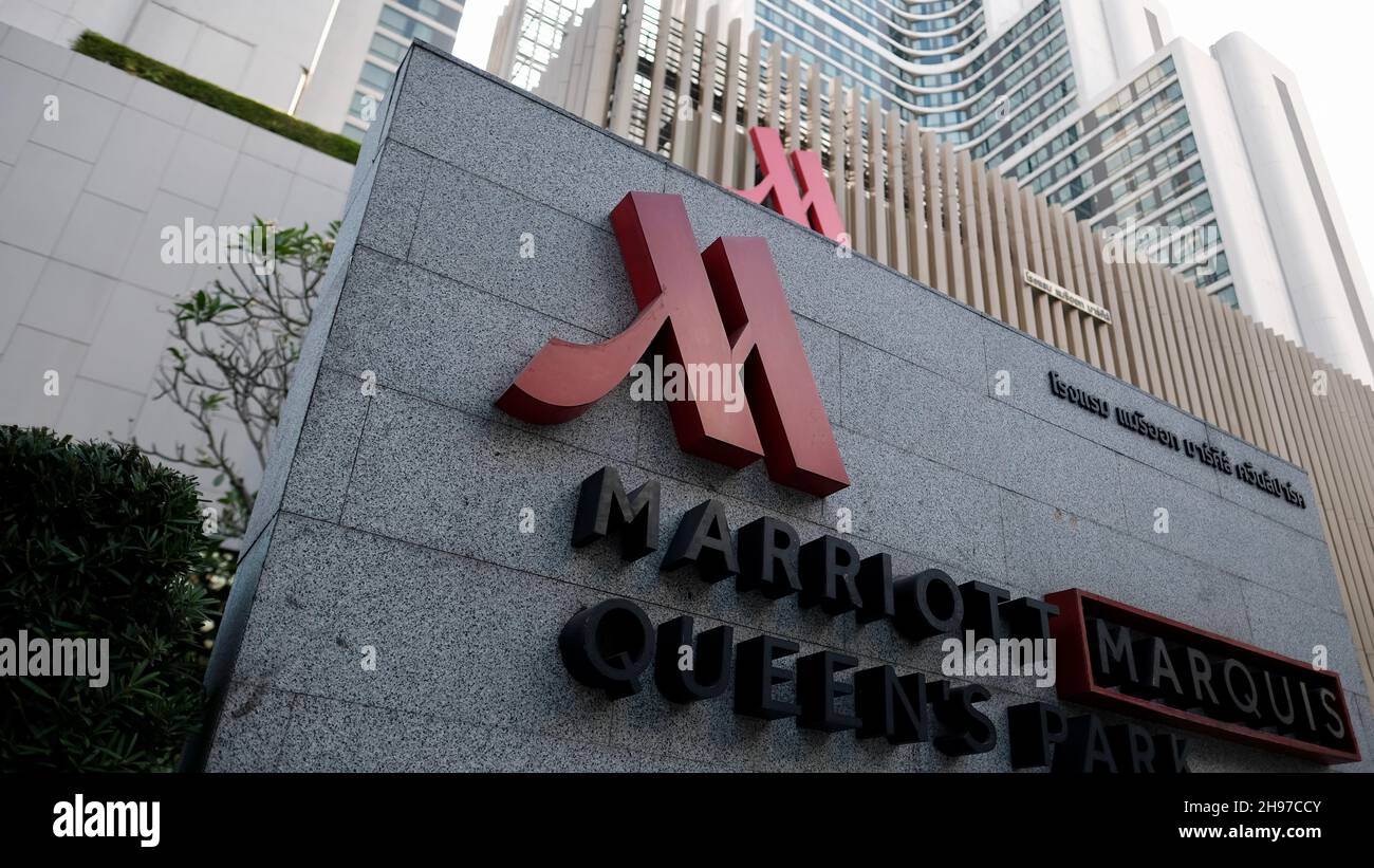 Bangkok Marriott Marquis Queen’s Park Sign Billboard Soi Sukhumvit 22 ...
