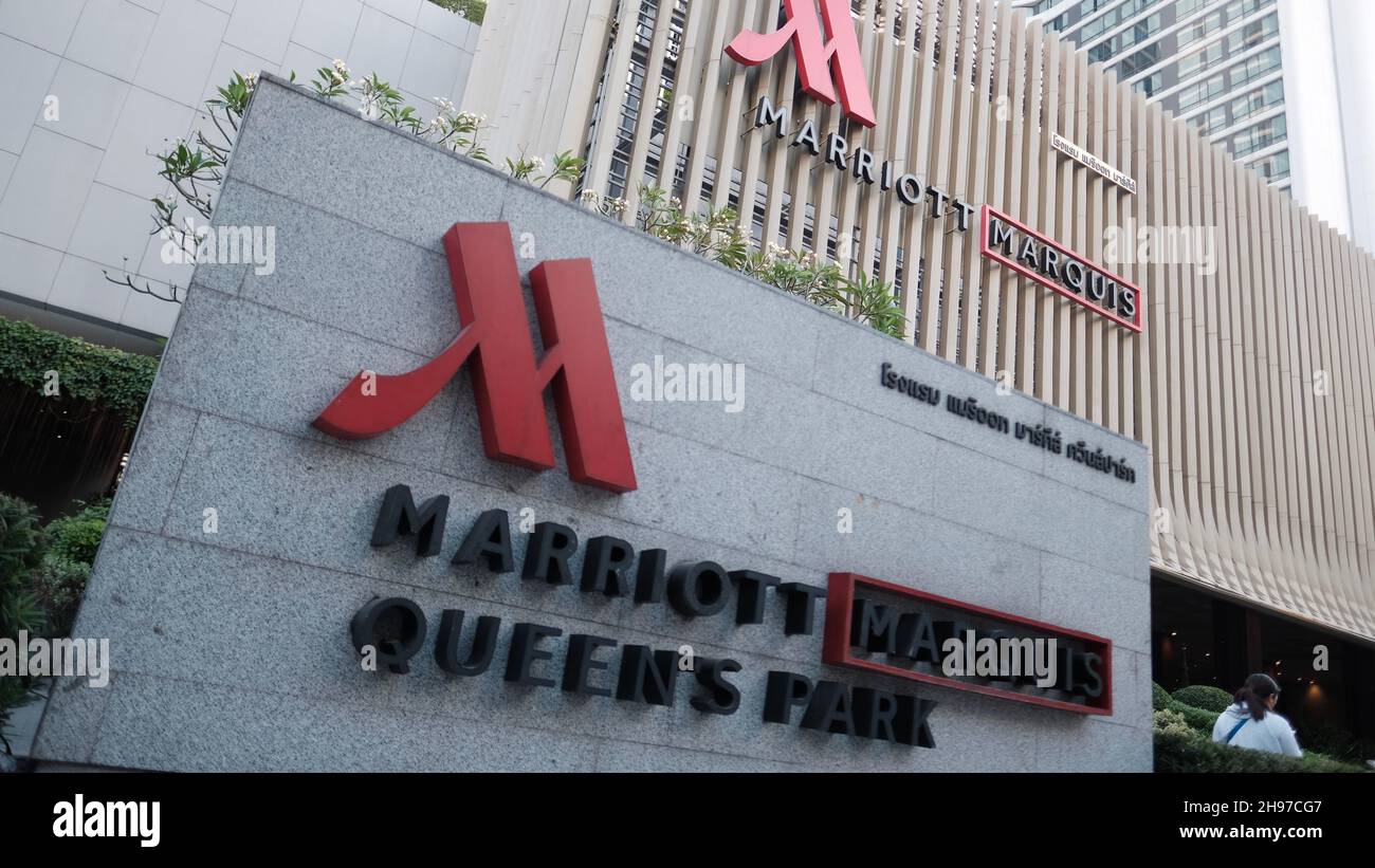 Bangkok Marriott Marquis Queen’s Park Sign Billboard Soi Sukhumvit 22 ...
