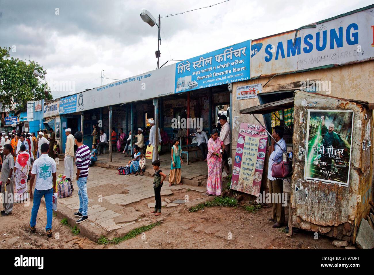 Bus stand at Tasgaon village Stock Photo - Alamy