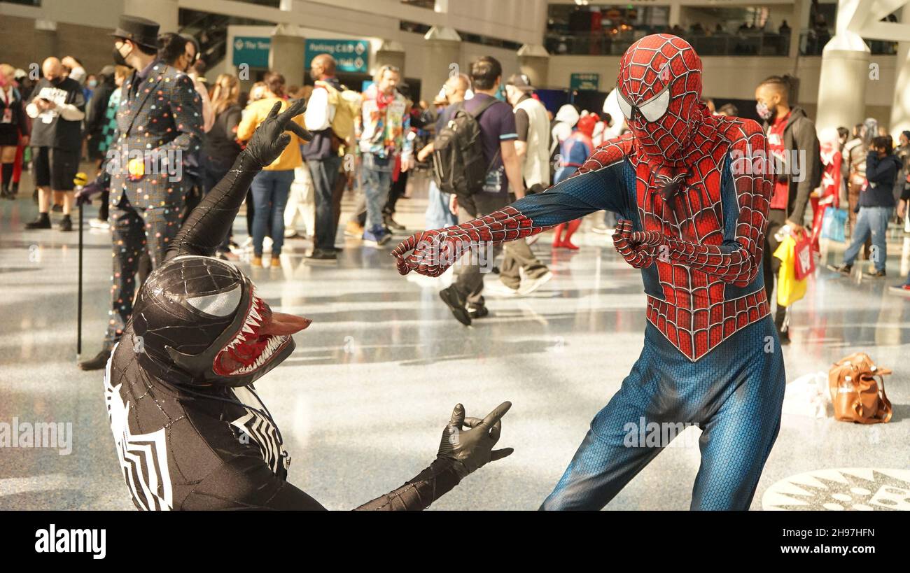 Los Angeles, Unites States. 4th Dec, 2021. Fans dressed up as comic and ...