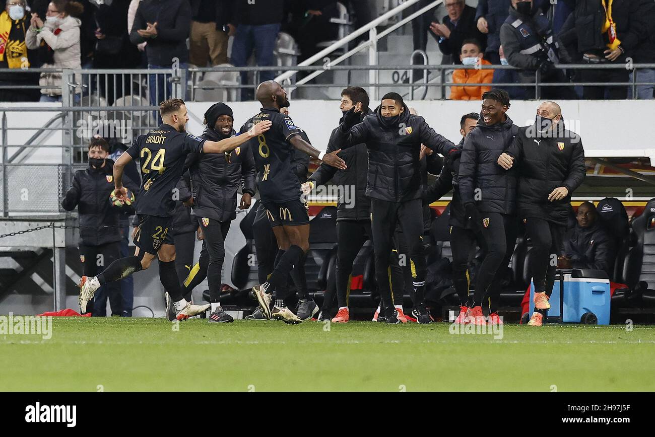 Seko fofana rc lens hi-res stock photography and images - Alamy