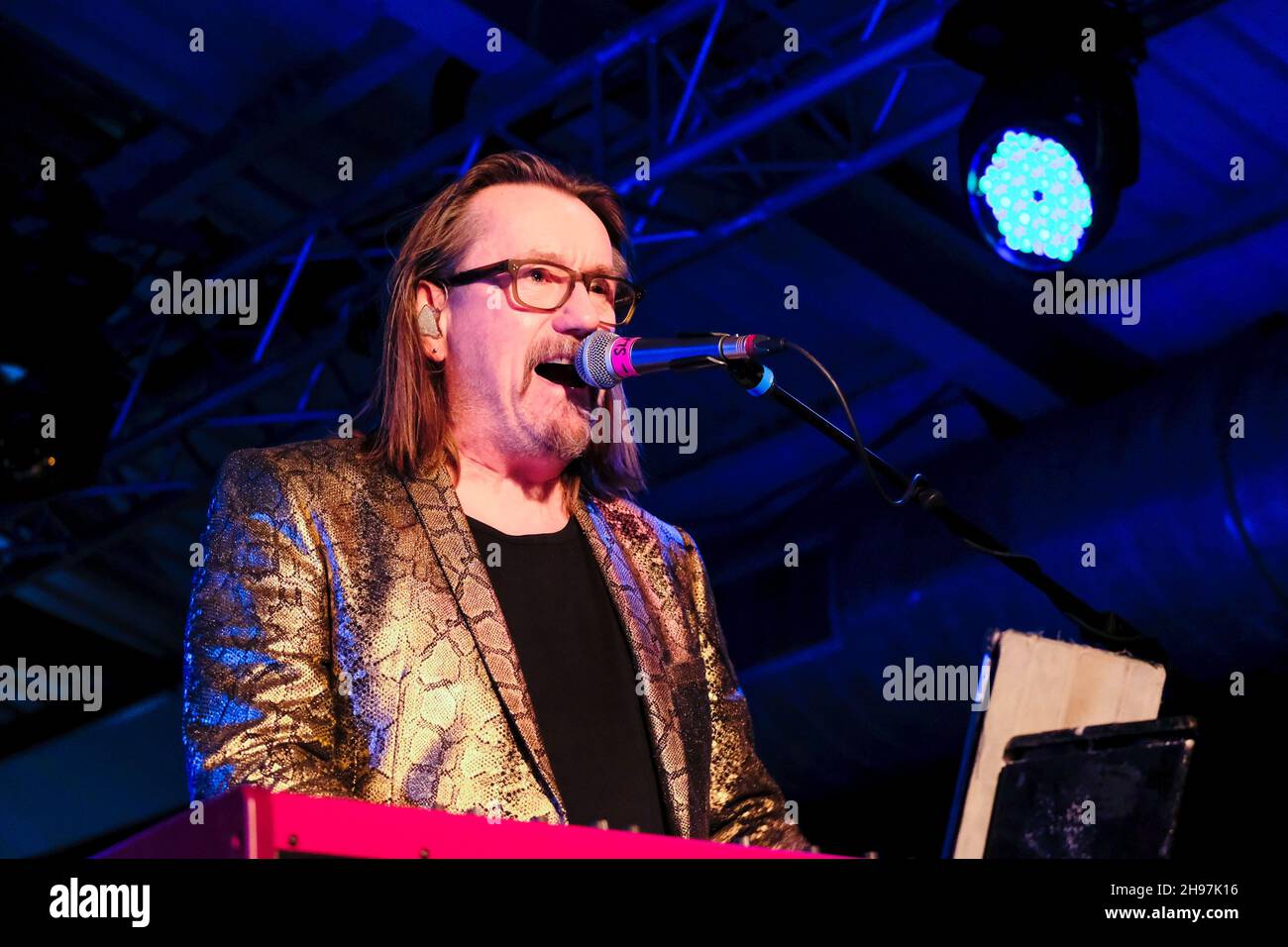 Southampton, UK. 4th Dec 2021. Russell Keefe, singer songwriter and ...