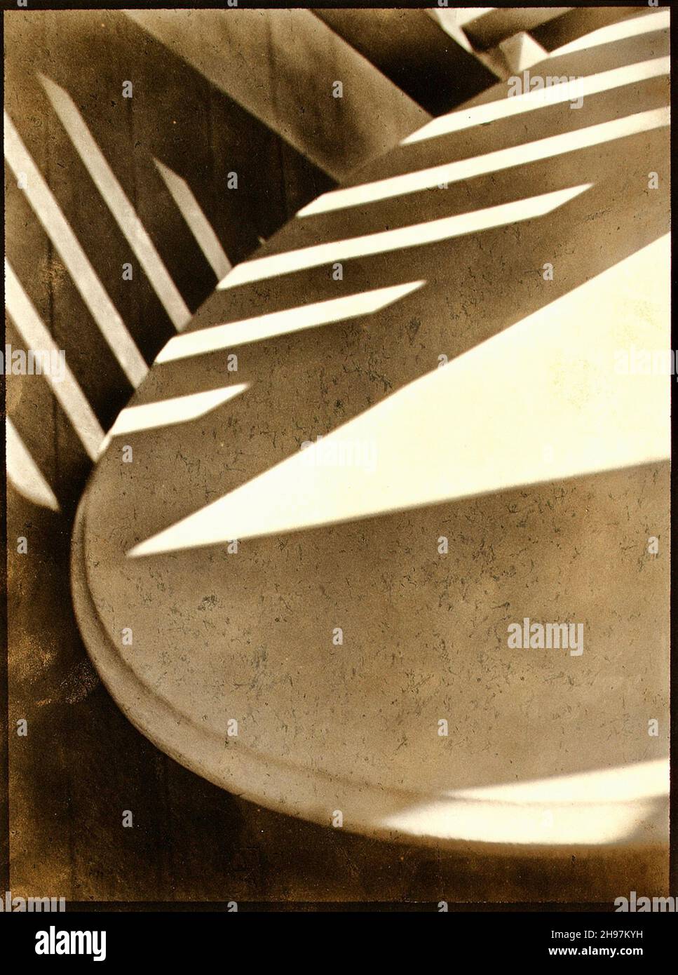 Paul strand 1916 hi-res stock photography and images - Alamy