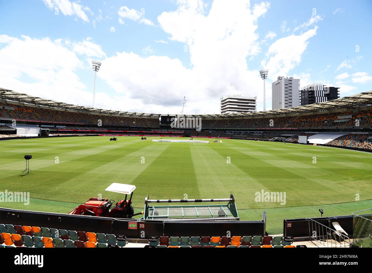 Gabba cricket hi-res stock photography and images - Alamy
