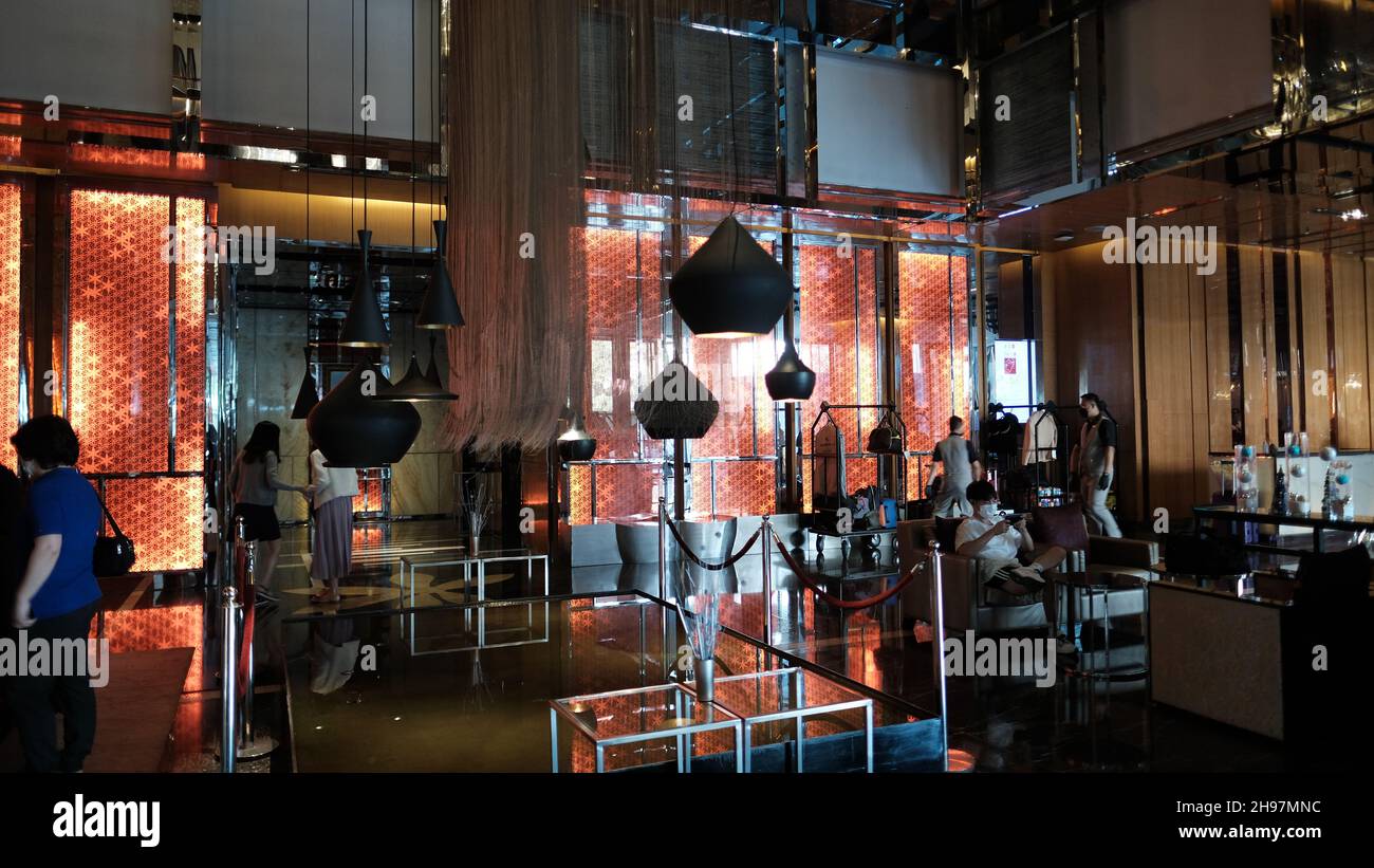 Renaissance bangkok ratchaprasong hi-res stock photography and images ...