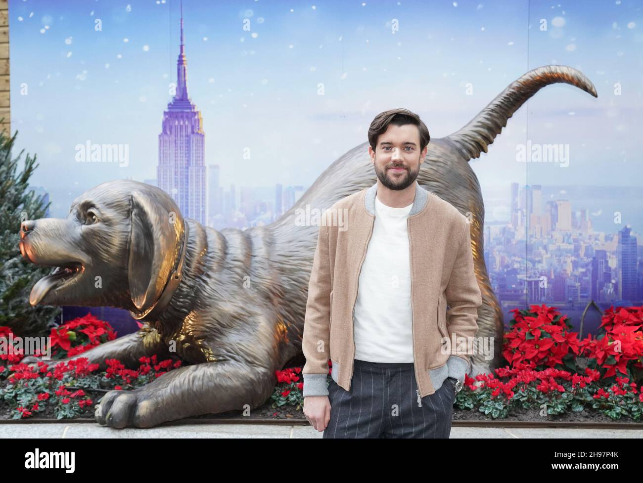 Jack Whitehall unveiling a statue of Clifford The Big Red Dog in ...