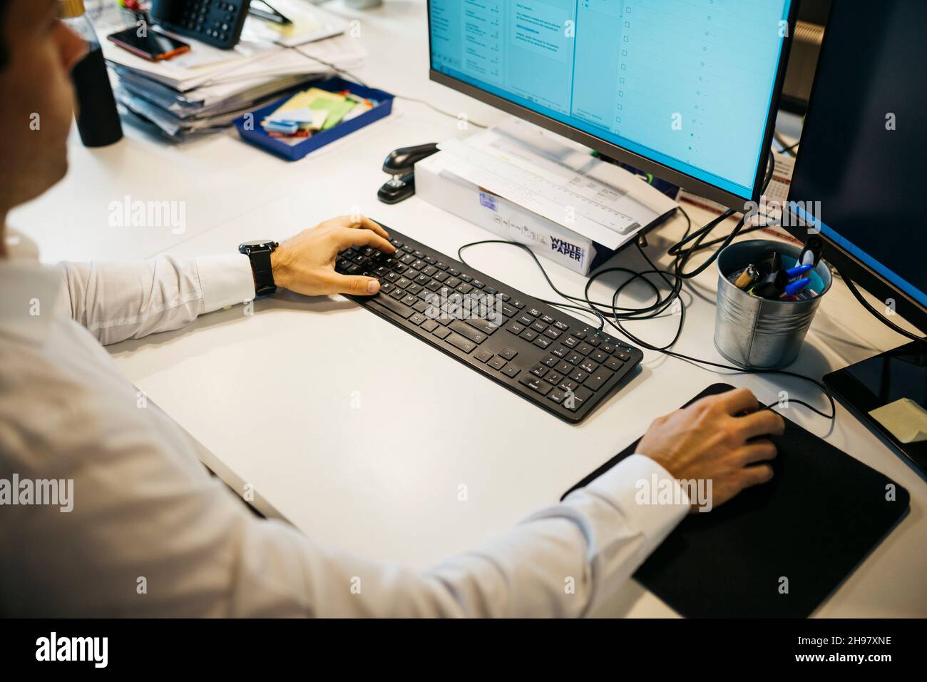 Messy desk hi-res stock photography and images - Alamy