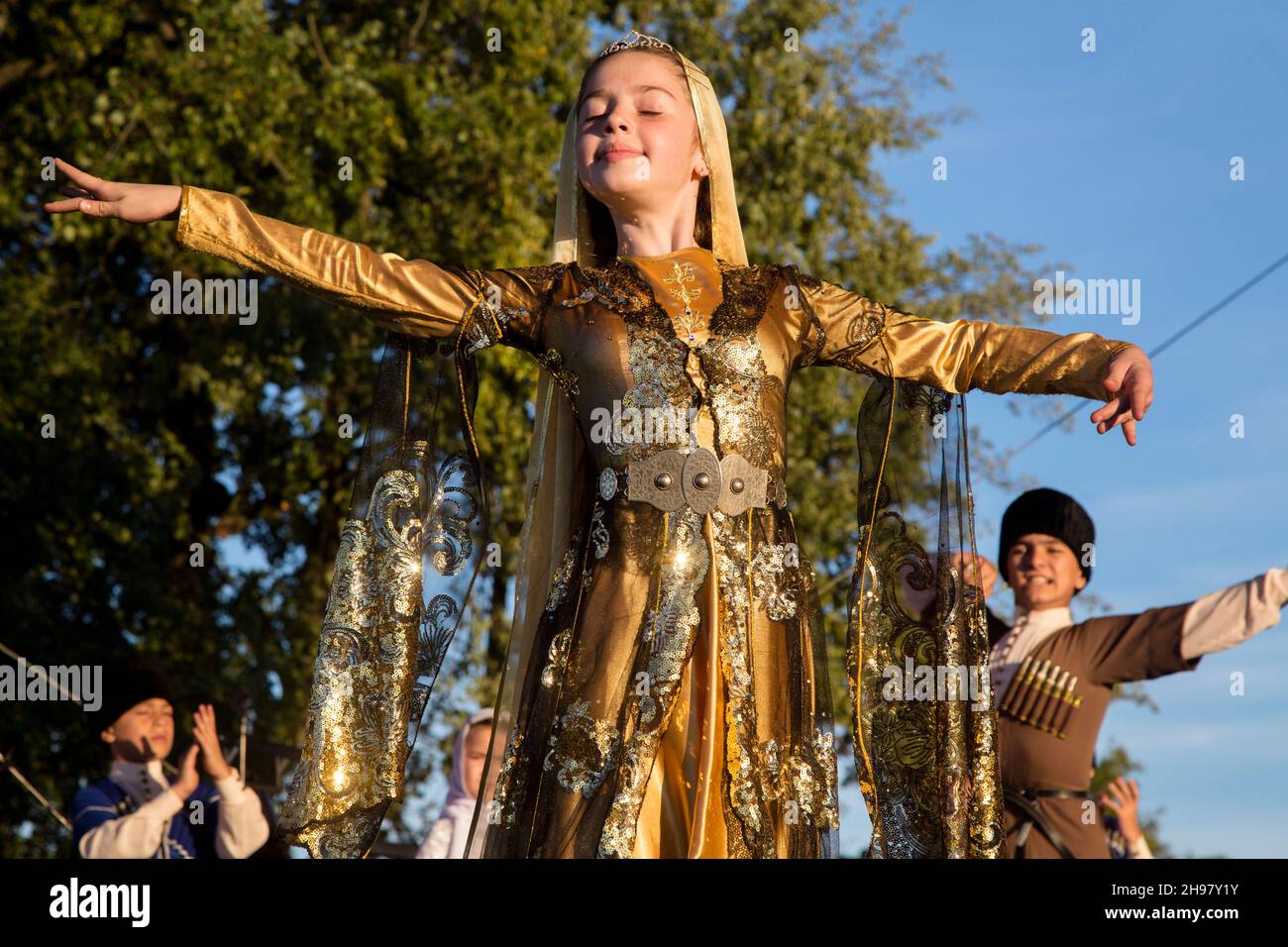Chechen dance hi-res stock photography and images - Alamy